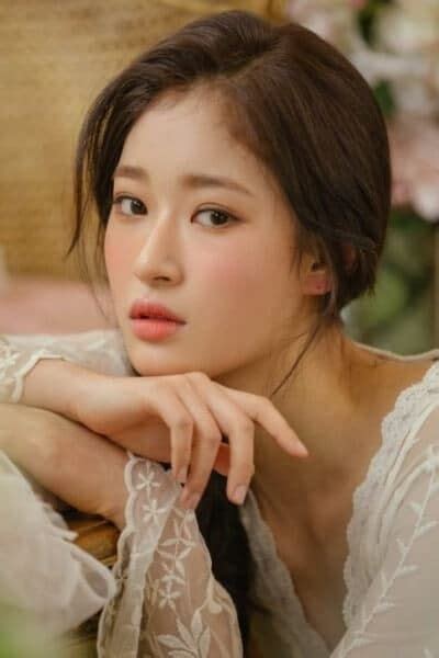 Юн Джу Хи Yoon Joo Hee 윤주희