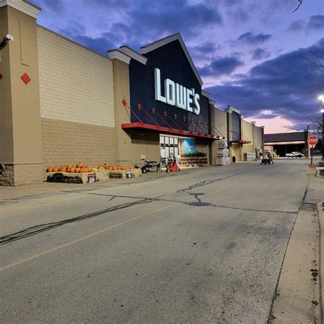 Lowes Hardware Store