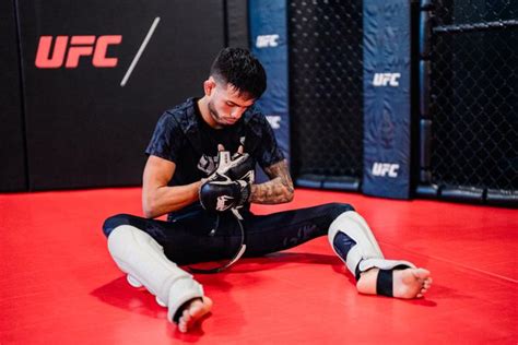 Photo Gallery Brandon Royval Trains At The Ufc Performance Institute
