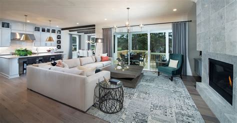 Model Home Interiors Cabinets Matttroy