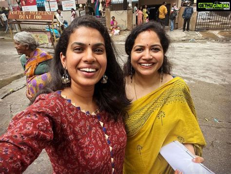 Singer Sunitha Upadrashta Hd Instagram Photos And Wallpapers December 2022 Gethu Cinema