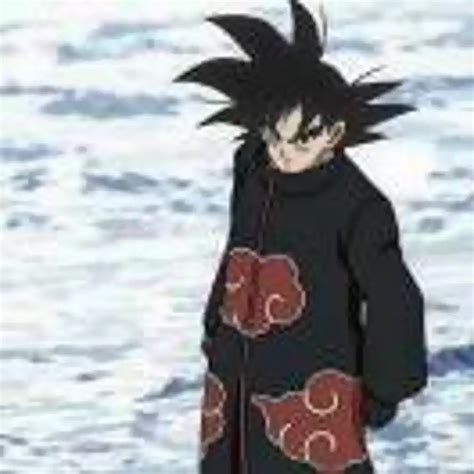 5k名侦探柯南cp壁纸｜报纸墙背景图片 毛利兰工藤新一「哲风壁纸」