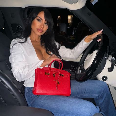 Qiana Aviles Qianaaviles • Instagram Photos And Videos