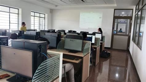 Teaching Skilltraining Engineering Cprogramming Webdevelopment Sridevi T