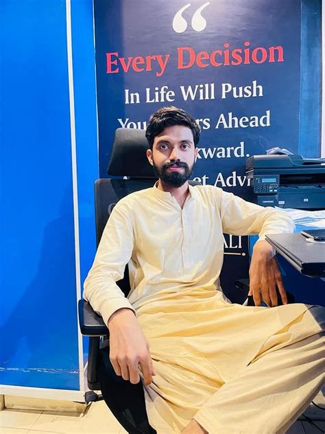 Muhammad Shahzaib On Linkedin Introvert Extrovert Amazon Amazonfba Freelancing Meetings