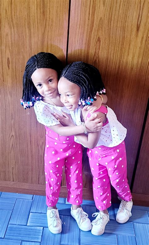 Mummy Twins Tv Lucca