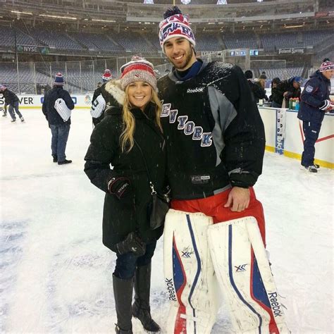 Wives And Girlfriends Of Nhl Players Hockey Wife Nhl Players Wife