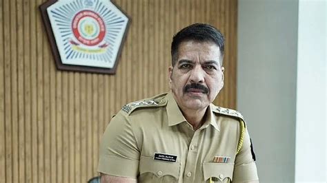Mumbai Encounter Specialist Daya Nayak Wears Acp Uniform For 1st