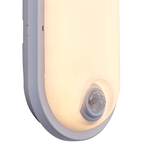 Pillo Plus 15w Led Amenity Wall Light Pir Sensor Ip65 3cct 108747