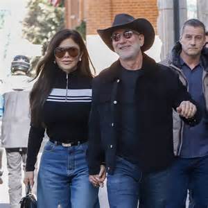 Jeff Bezos Dad Arrives In Venice A Look At Their Relationship