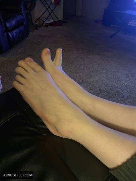 Casey Hamilton Feet Aznudefeet Men