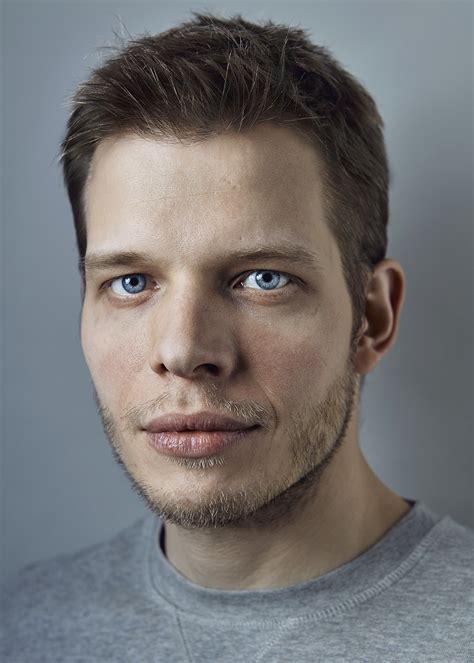 Headshots Daniel Horvath