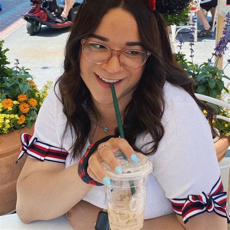 Saly 🪩 S Postlemon8