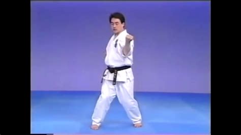 Kyokushin 101 Seiken Chudan Uchi Uke Youtube