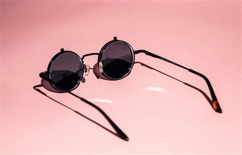 Sunglasses Nudify O Seu Site Erótico