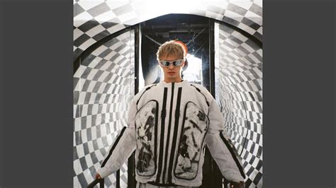 Медляк - YouTube Music