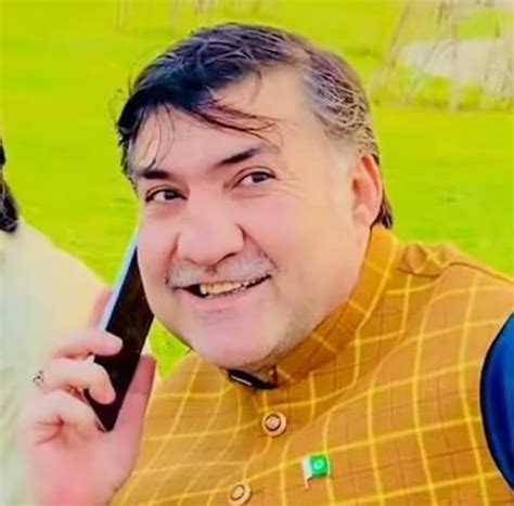 بلوچستان امن جرگے کے سربراہ لالہ یوسف خلجی کی جانب سےدیئے گئے عشائیہ میں ملک حاجی باری کاکڑ