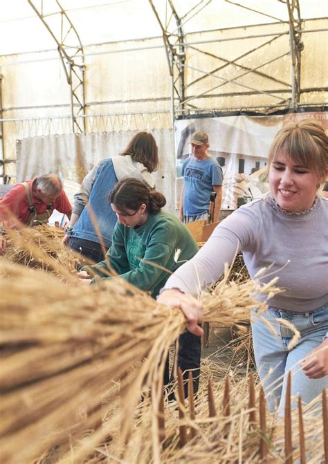 Slamnata Streha By Masaogrin Issuu