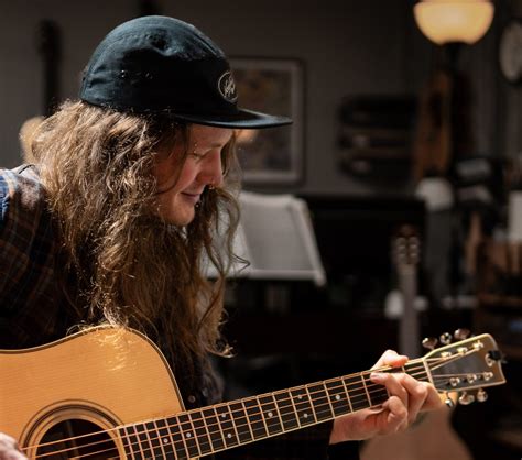 Alex King Gallagher Guitar