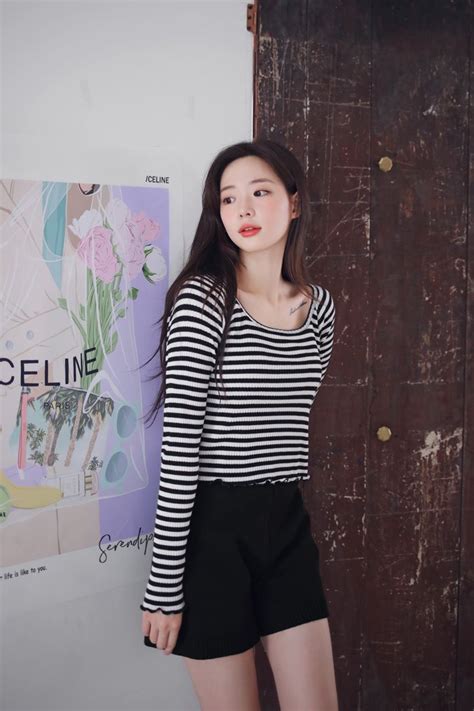 김짤닷컴 피팅모델 윤지