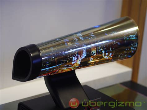 Lgs 18 Inch Rollable Display Works Brilliantly Ubergizmo