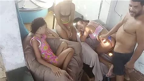 Unschuldiges Aussehen Versteckt Eine Kleine Schlampe Die Analsex Liebt Xhamster