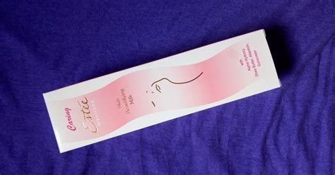 Review Caring Estée Maxitone Skin Beautifying Milk With Alpha