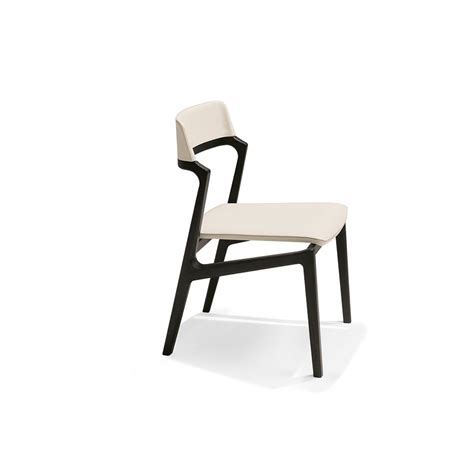 海居汇 近乎一半价格直购海外家居 意大利cassina Ventaglio 桌