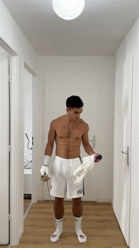 Mitchell Dante Saron Everybodys Wearing Skims On Team Usa Skimspartner Instagram