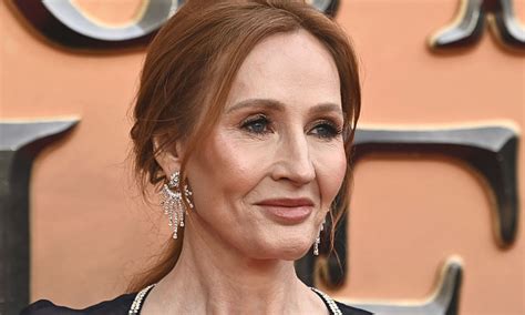 Retired Olympic Skaters Campaign For Same Sex Figure Skating