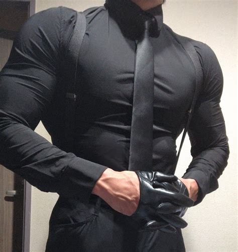 Pin De Eric Wong Savoie En Bijoux Style Divers Hommes Hombres Musculosos Ropa De Hombre