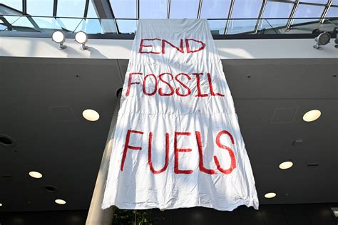 Un Chief To Fossil Fuel Firms Stop Trying To Knee Cap Climate Progress