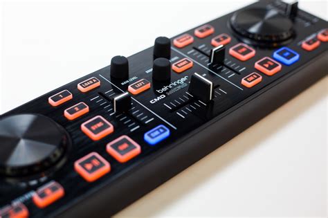 Controlador Behringer Cmd Micro Aliagasonido