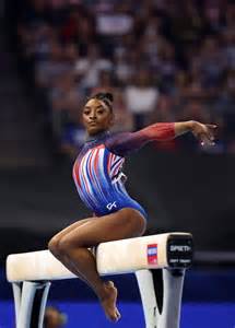 Simone Biles Over De Os Haar Man En Het Houden Van Haar Haar
