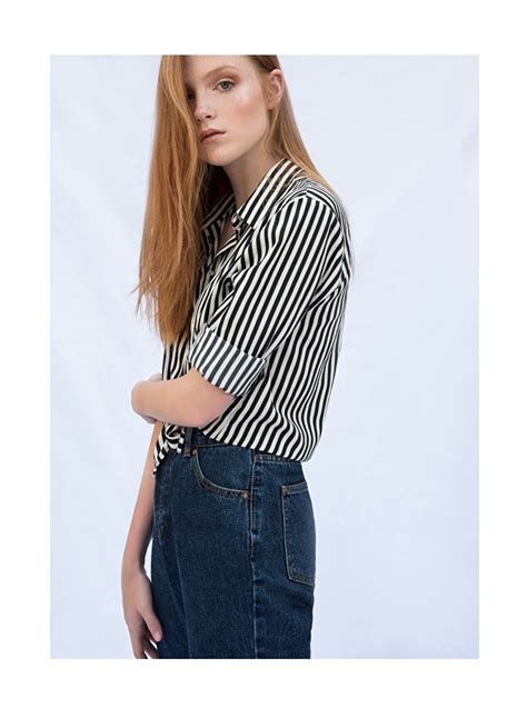 Lucia Pons Women Select Milano Select Model Management