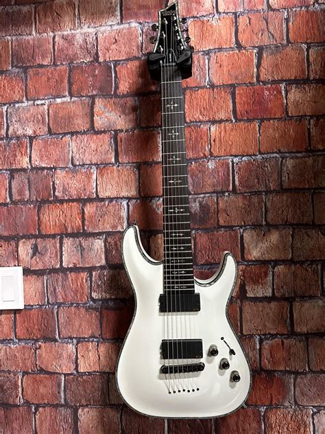 Used Schecter Hellraiser C 7 Gloss White W Hsc 081544708775