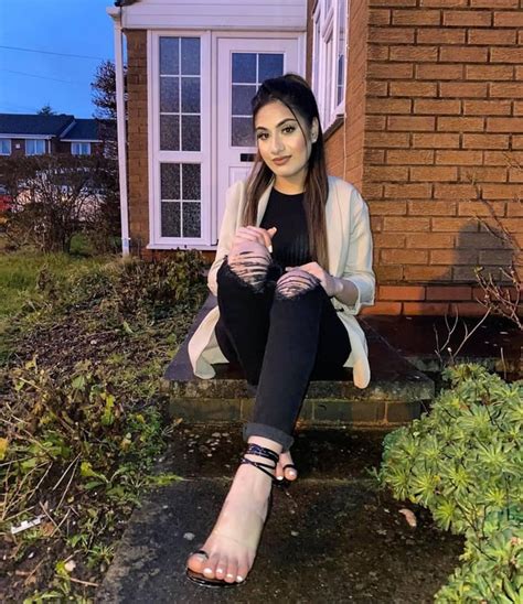 👣 R Desifootfetishh