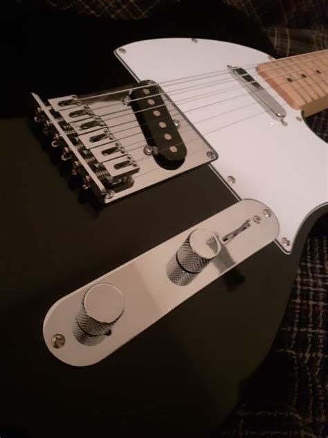 Električna Gitara Fender Squier Telecaster Sva Oprema