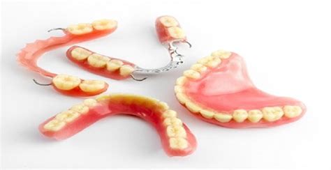 Removable Artificial Teeth And Their Types