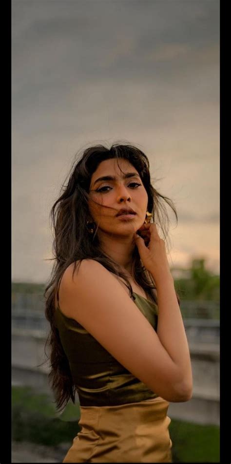 Aishwarya Lekshmi Jiggle Rmallubabes