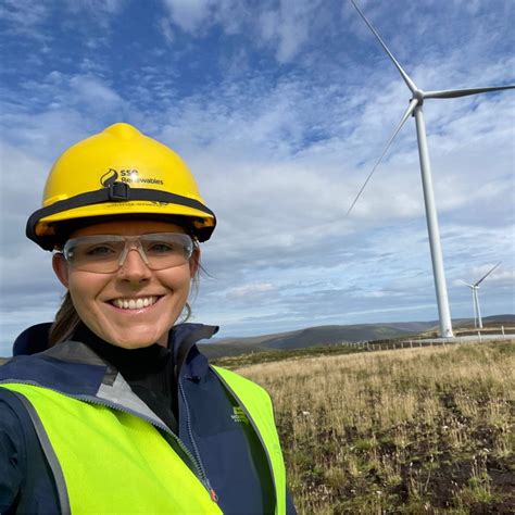 Lizzy Binks Sustainability Graduate Sse Renewables Linkedin
