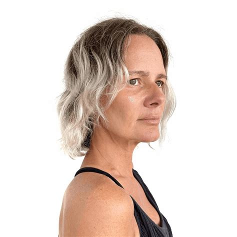 18 Cute Bob Haircuts With Bangs That Never Go Out Of Style