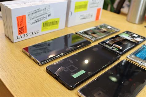 Why Are Samsung Screen Repairs So Expensive In Australia