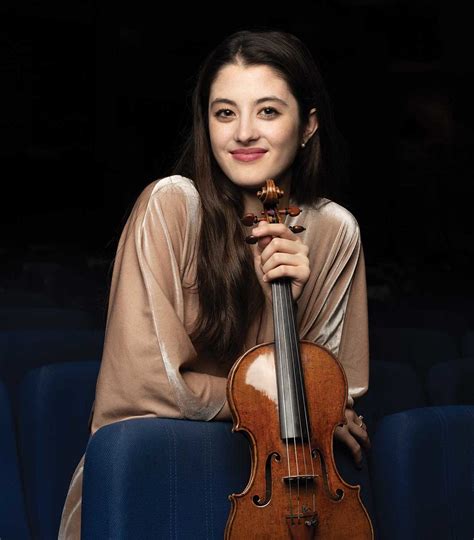 Maria Dueñas Violin María Dueñas Geigerin Brezelbruder