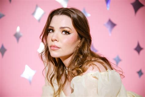 Get To Know Lulu Simon Beyond The Stage Magazine
