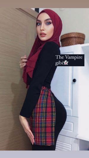 Hornycoomer Sariikubraa
