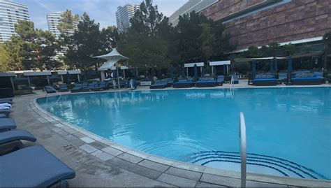 Fontainebleau Las Vegas Pool 2025 Season Hours Prices And More