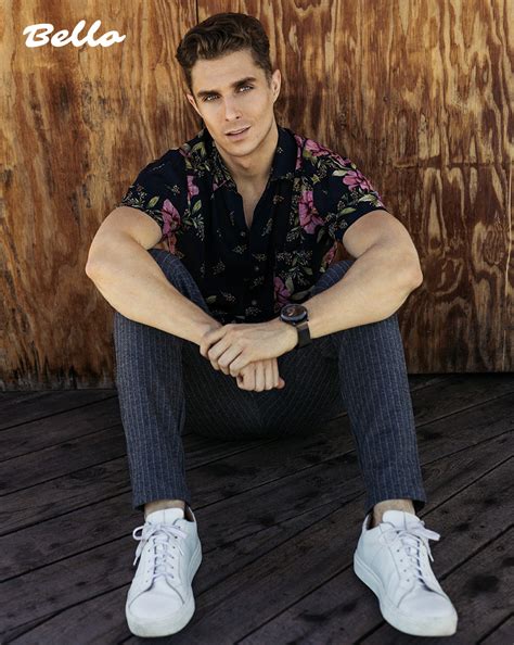 Alex Cubis Bello Mag
