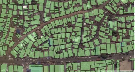 Google Maps OpenLayers Plugin Not Aligned With The OpenStreetMap Building Layer In QGIS