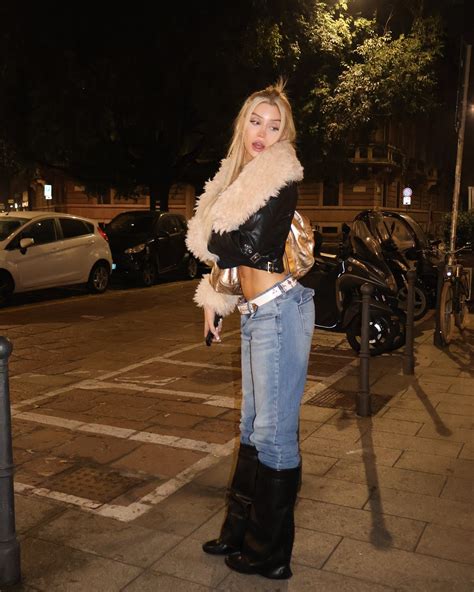 Adea Adeeah • Instagram Photos And Videos